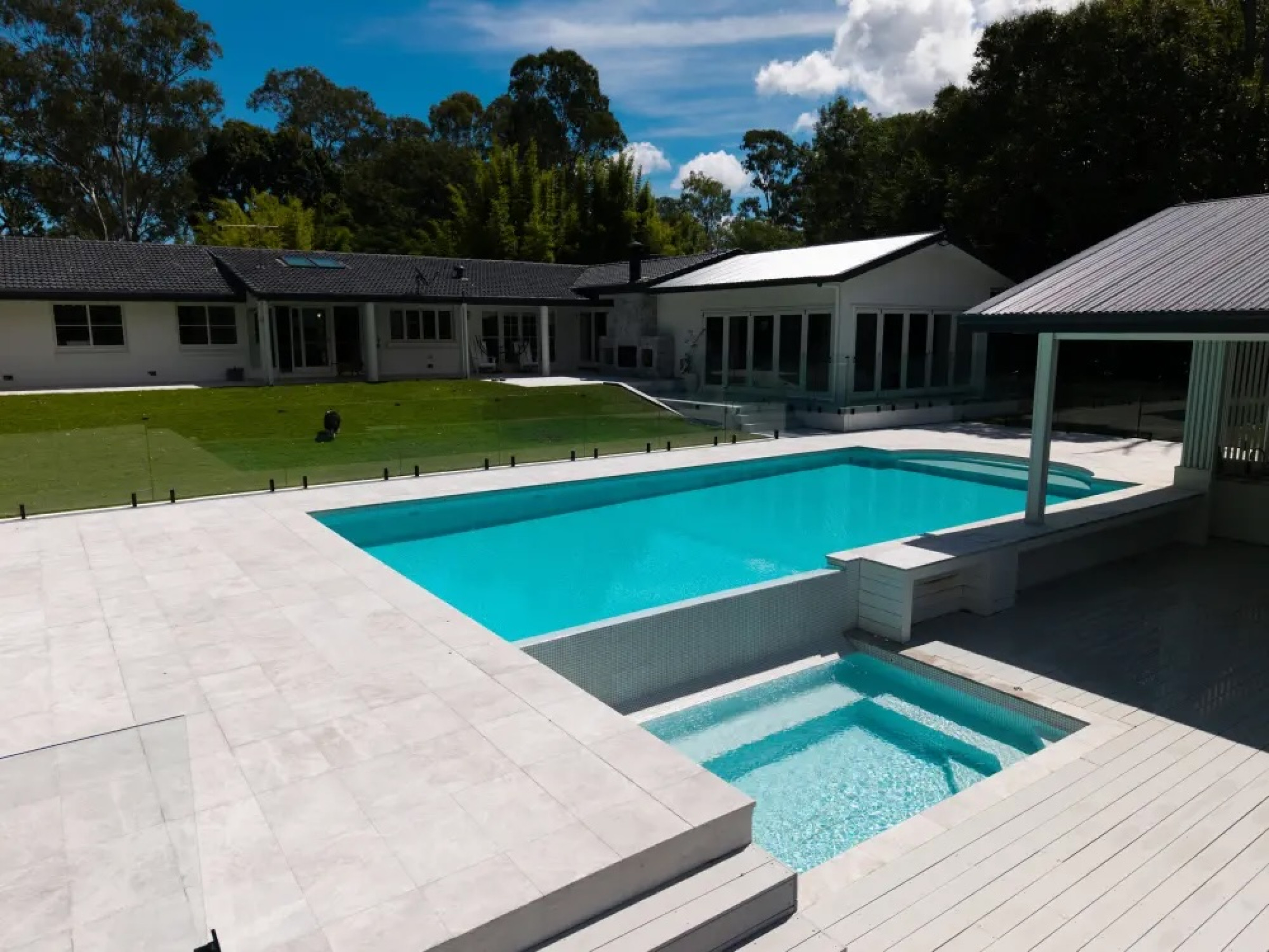 Award Winning Pools and Spas from the 2025 SPASA Queensland Awards | SPASA